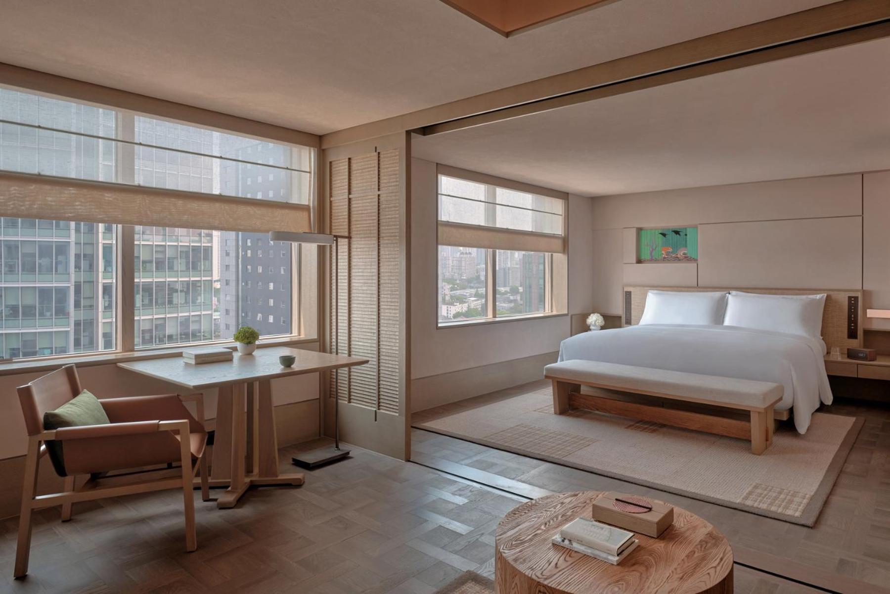 FOUR SEASONS HOTEL SHANGHAI | ⋆⋆⋆⋆⋆ | CHINA | SEASON DEALS FROM $299
